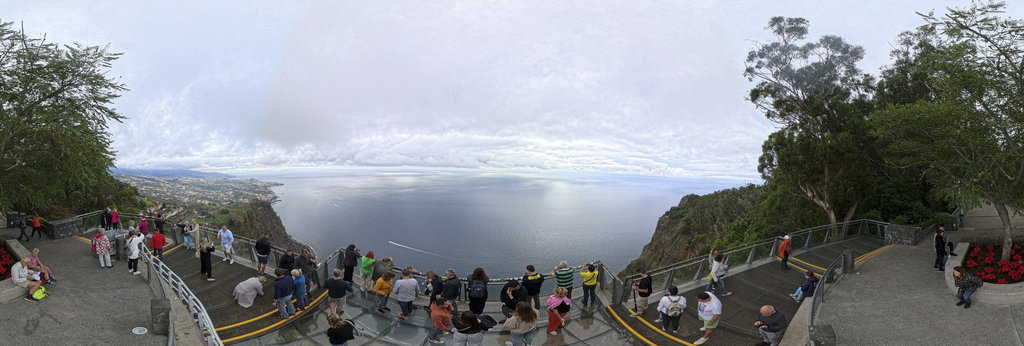 The Observation Platform Madeira 360 Panorama | 360Cities