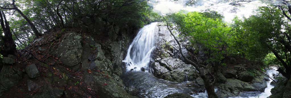 Nunobiki Waterfall (Yakushima) 360 Panorama | 360Cities
