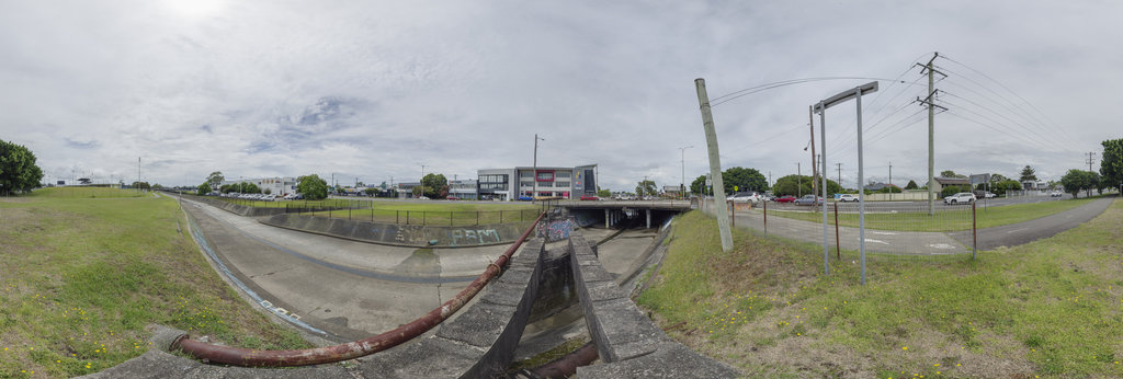The Gully Line railway bridge over Broadmeadow stormwater drain 360 ...