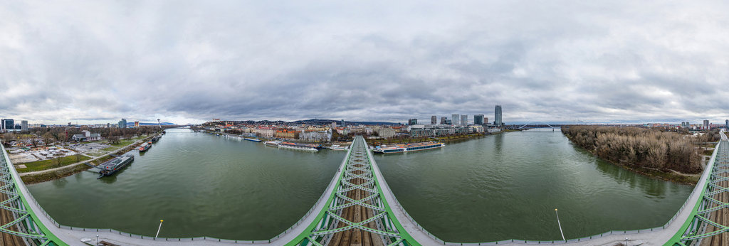 Bratislava Stary Most V Strede 360 Panorama | 360Cities
