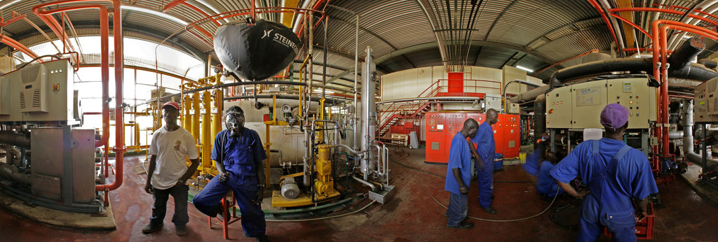 Repair And Cleaning Julbrew Gambia 360 Panorama | 360Cities