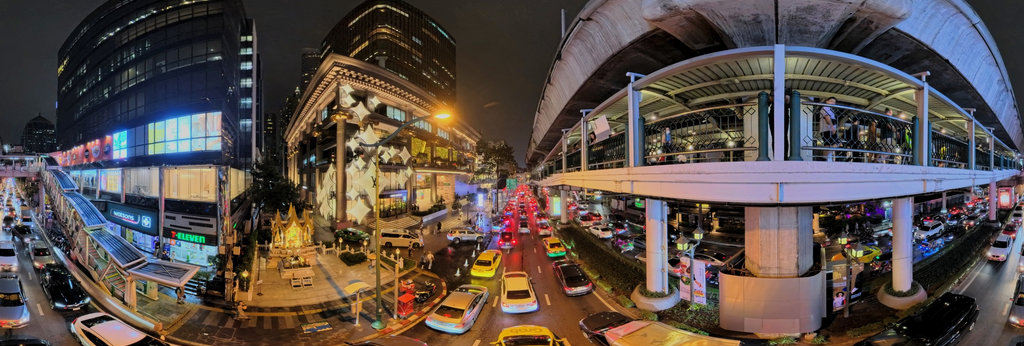 Chit Lom sky walk 360 Panorama | 360Cities