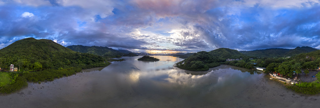 Sunrise Over Starling Inlet(沙頭角海日出),Luk Keng, HK 360 Panorama | 360Cities