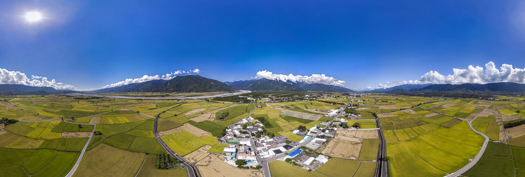 Xinxing Village(台東池上新興村), Chishang Township, Taitung TW. 360 Panorama ...